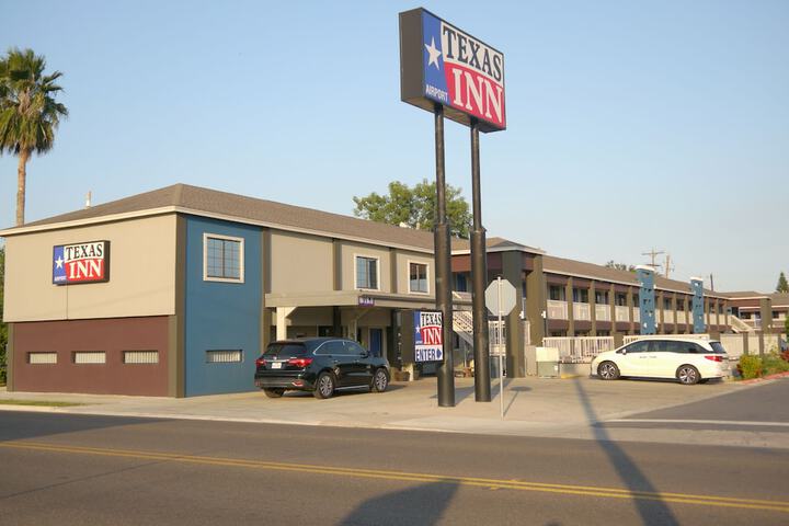 Texas Inn Airport McAllen on 601 South 10th St in McAllen TX