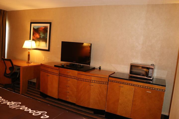 Bradley Inn on 5 Ella Grasso Turnpike in Windsor Locks CT