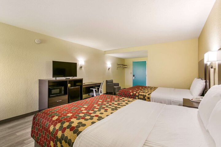 Inn at York on 222 Arsenal Road in York PA